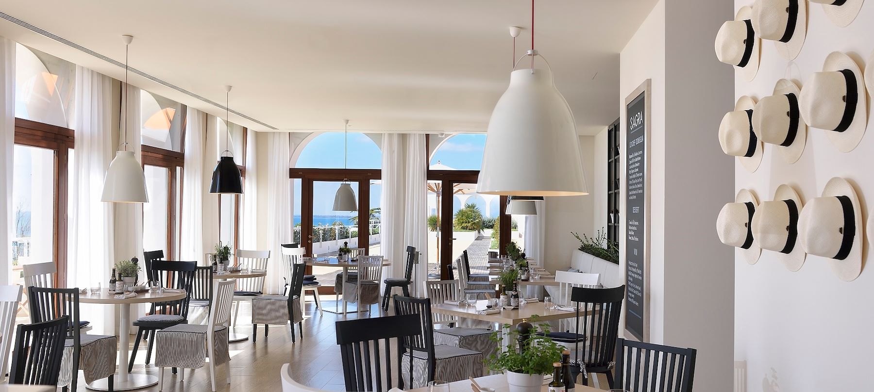 Home [www.sagrarooftoprestaurant.com]